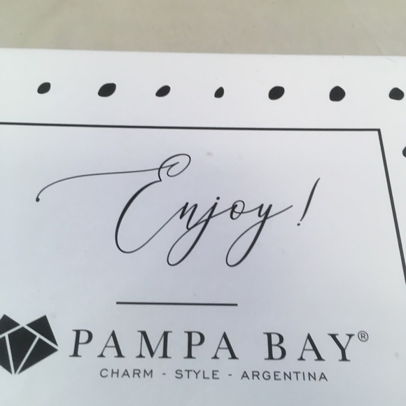 pampa bay | Dining | Pampa Bay Porcelain Serving Tray With Spreader Nib ...